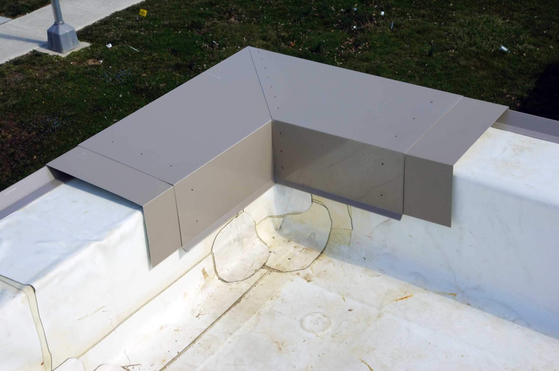 Coping Miter with Preattached Splice Plates - Bensalem Metal
